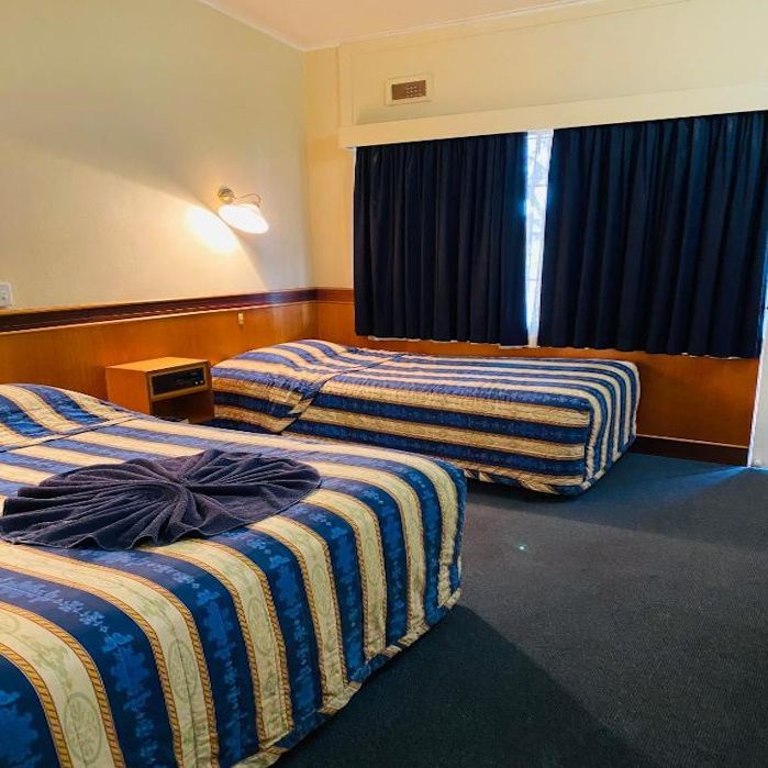 County Lodge Motor Inn:Home